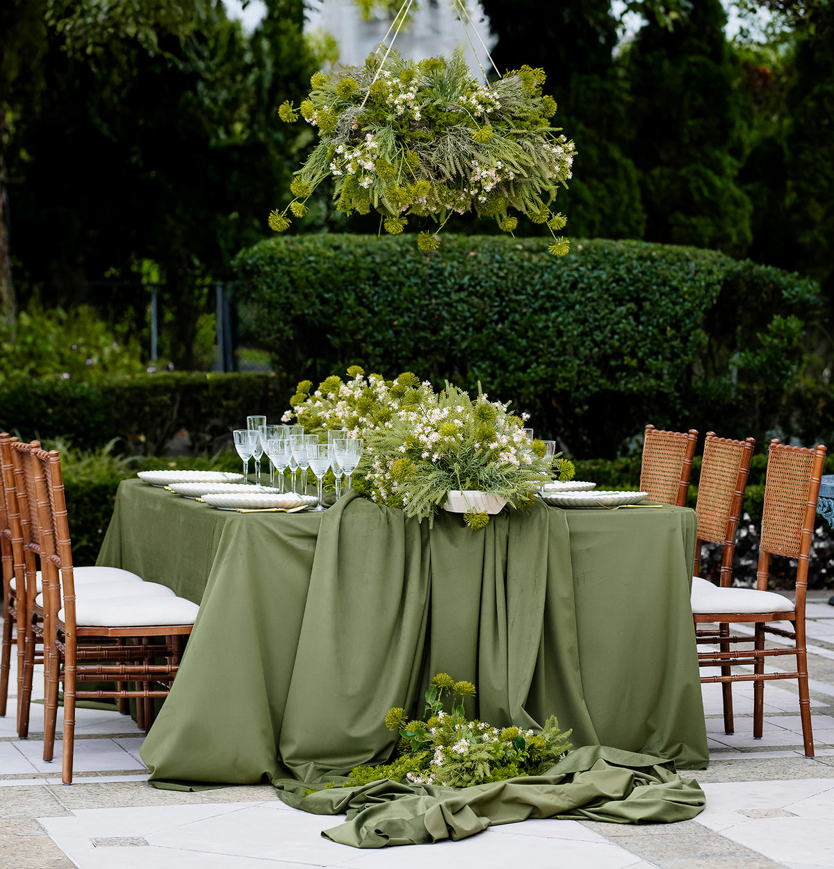 DH Moss & Meadow Floral Chandelier